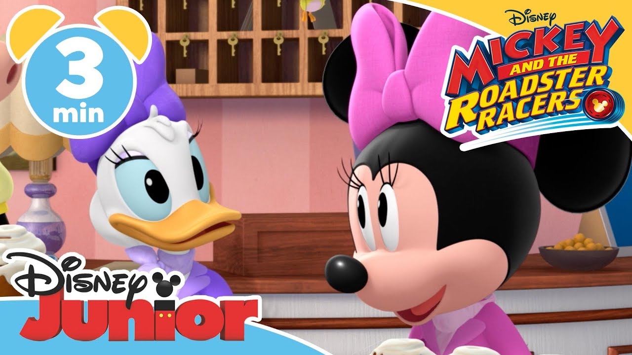 Mickey and the Roadster Racers | Clarabelle the Happy Helper - Magical ...