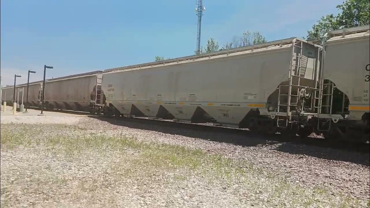 BNSF 7267 lead loaded Grain Train at LA Plata MO. - YouTube