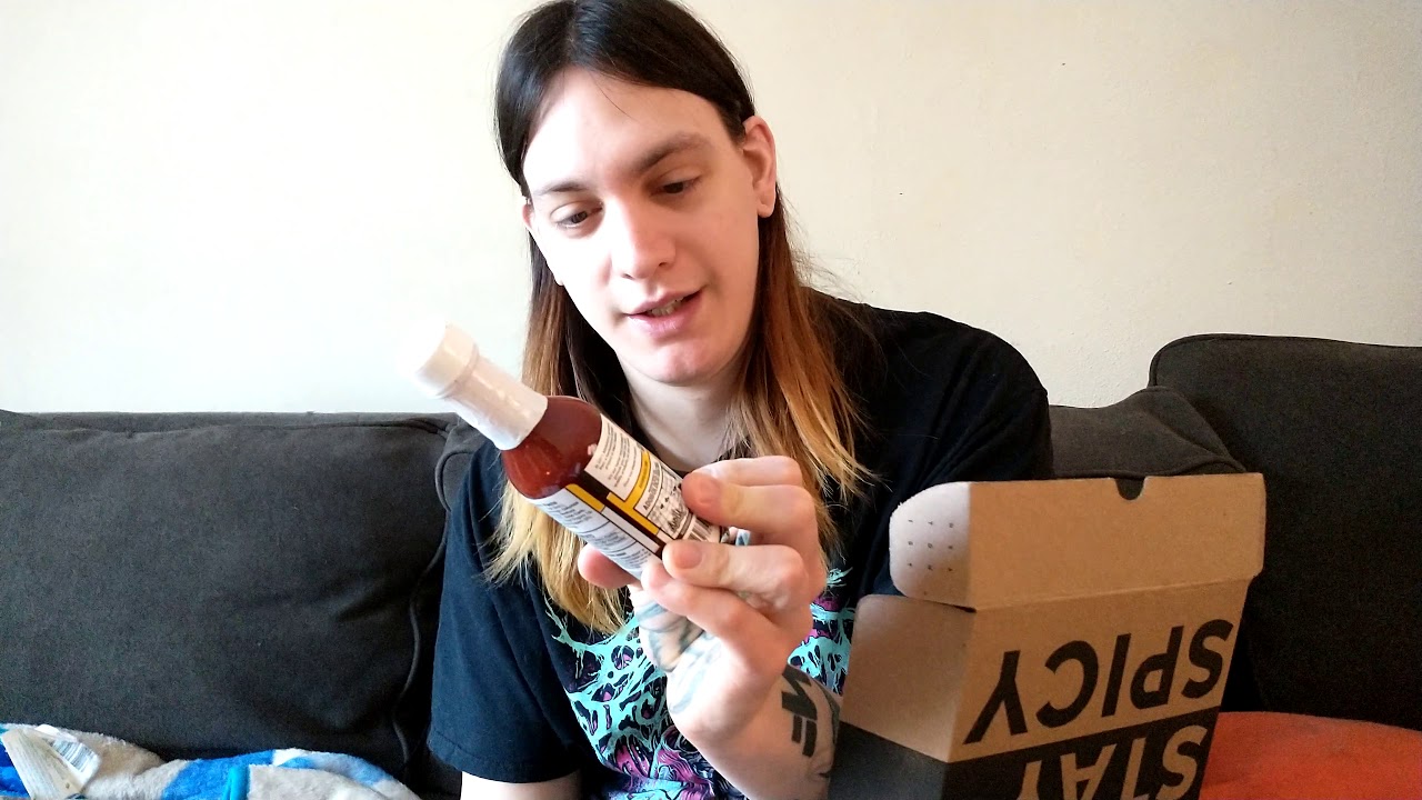 Hot Ones/Heatonist Monthly Subscription Box Opening January 2021 - YouTube