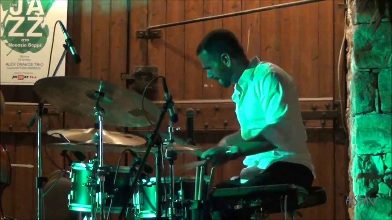 Alex Drakos Trio @ Vorres Museum - YouTube