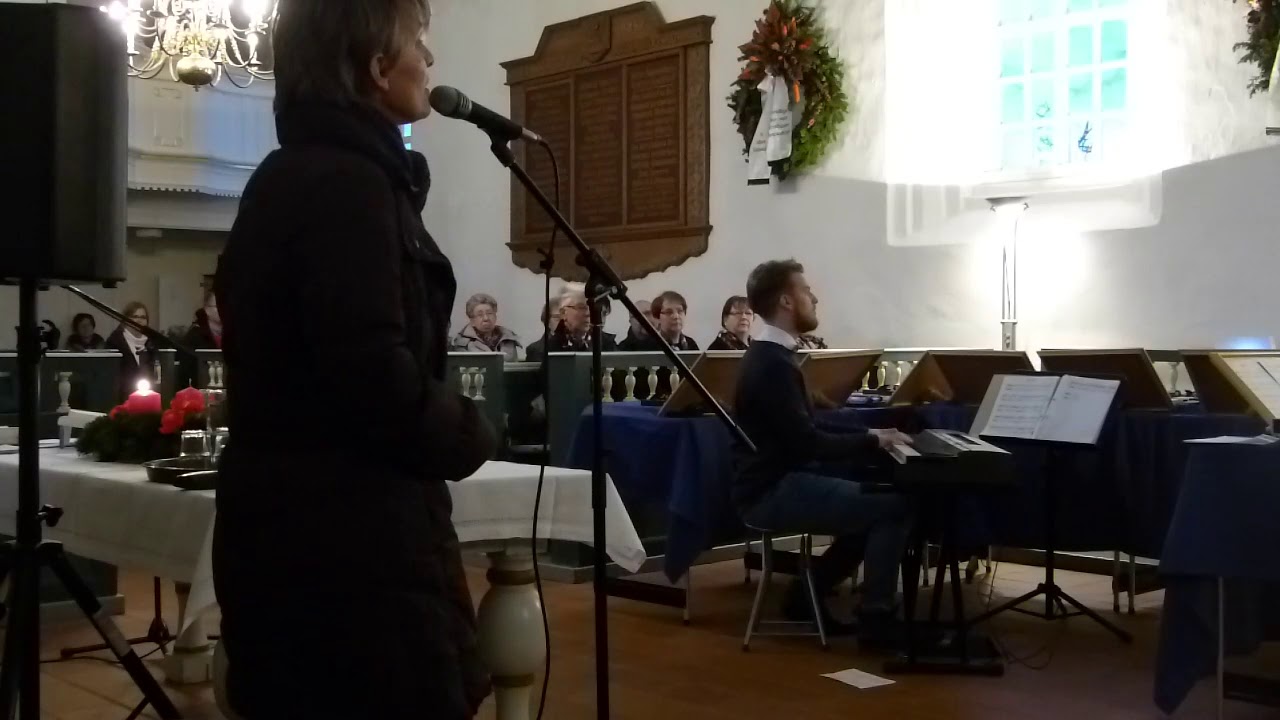 Christine Schmidt & Mattis Reinders - Wiehnachtstied - YouTube