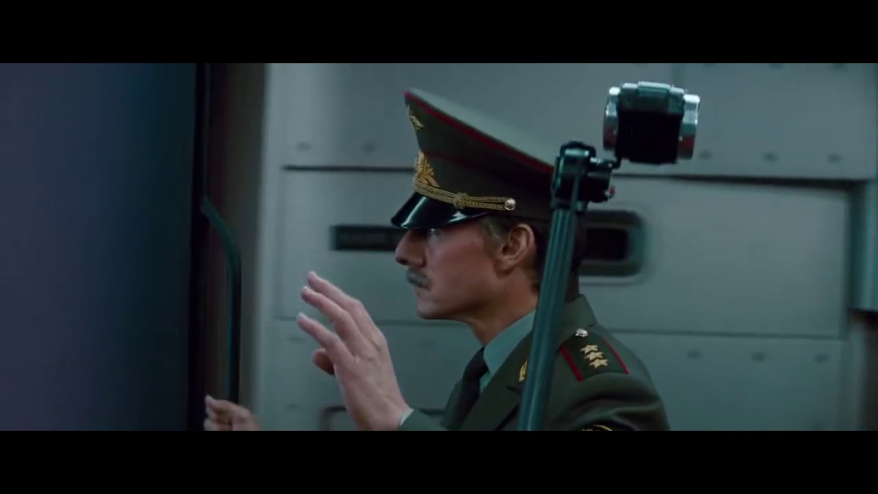 Movie Scene : Ghost Protocol Hallway scene - YouTube