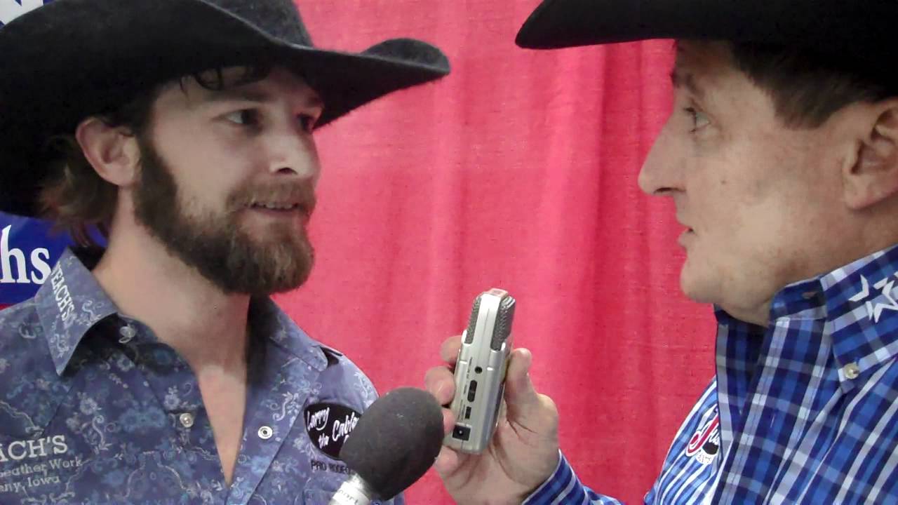 Wade Sundell, '11 WNFR Round 1 Saddle Bronc winner - YouTube