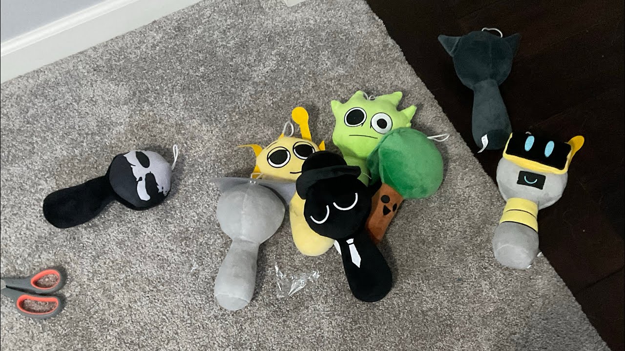 Unboxing 8 new Spurnki plushys - YouTube
