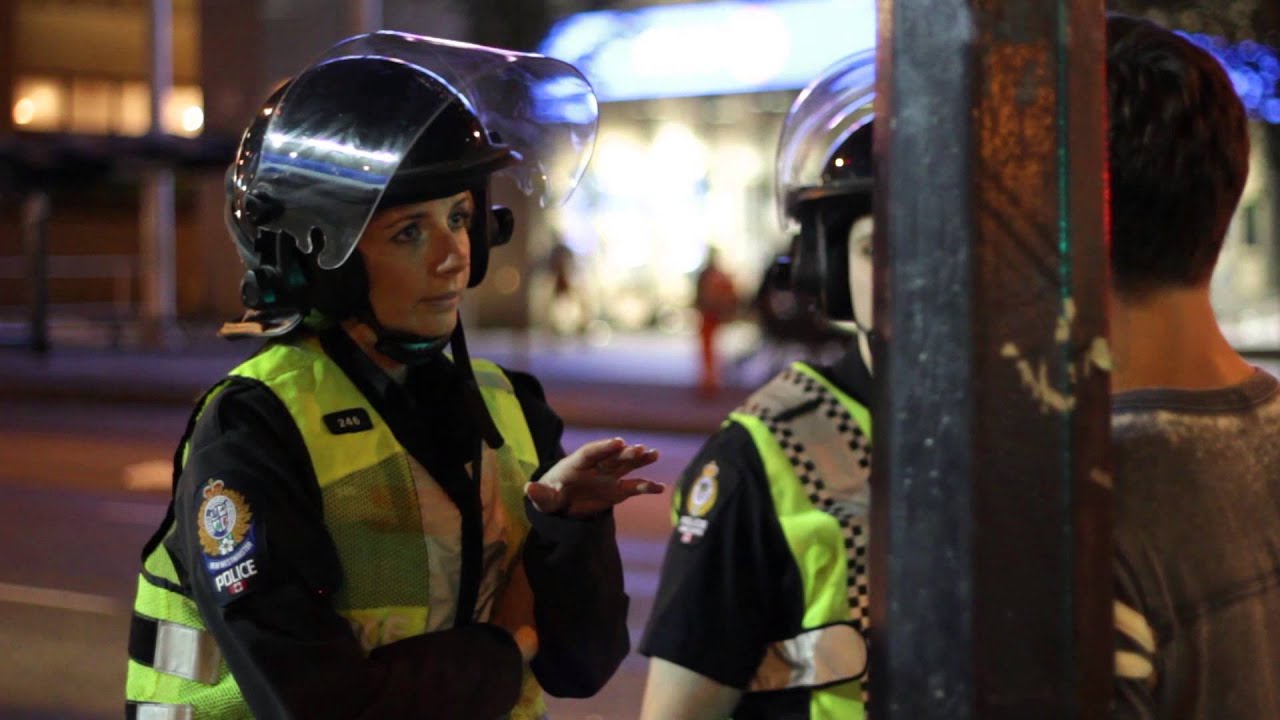 Vancouver Riot Police - YouTube