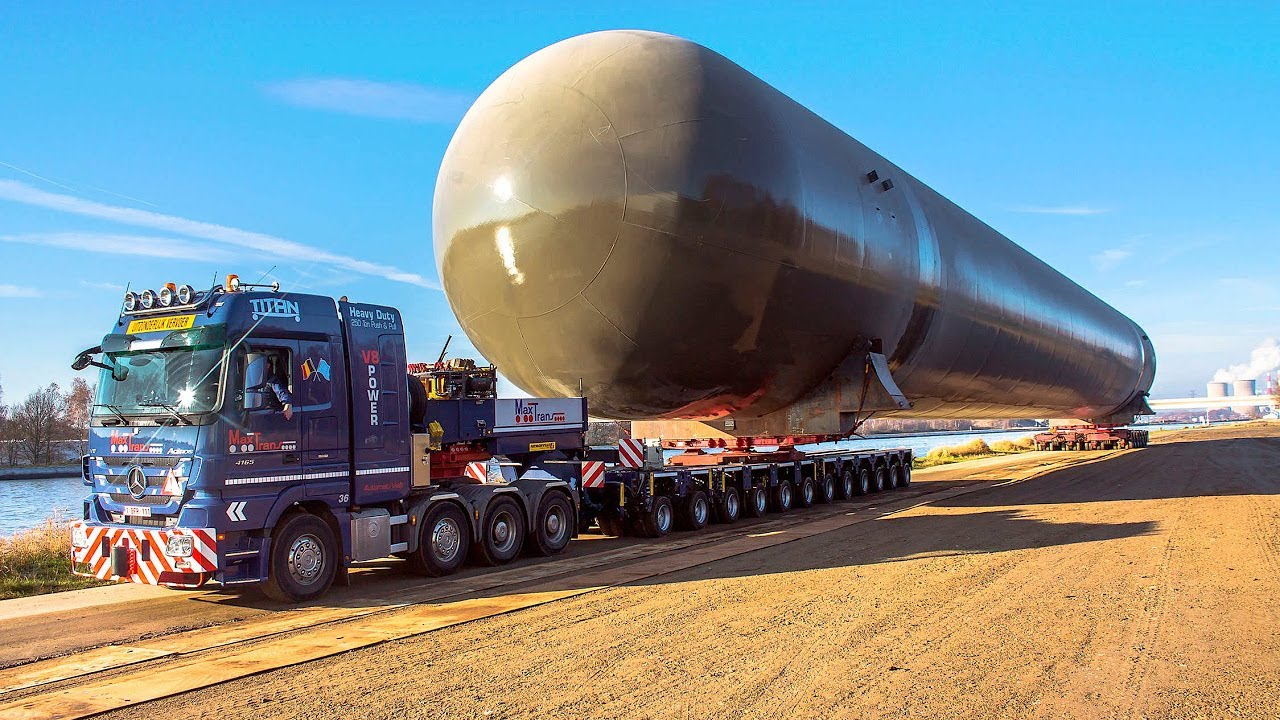 Las 7 Cargas MÁS GRANDES y PESADAS Que Se Han Hecho - YouTube