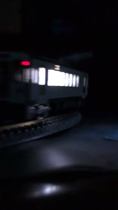 EF60とキハ110BLC夜行列車#nゲージ #ef64 #鉄道 #鉄道模型 - YouTube