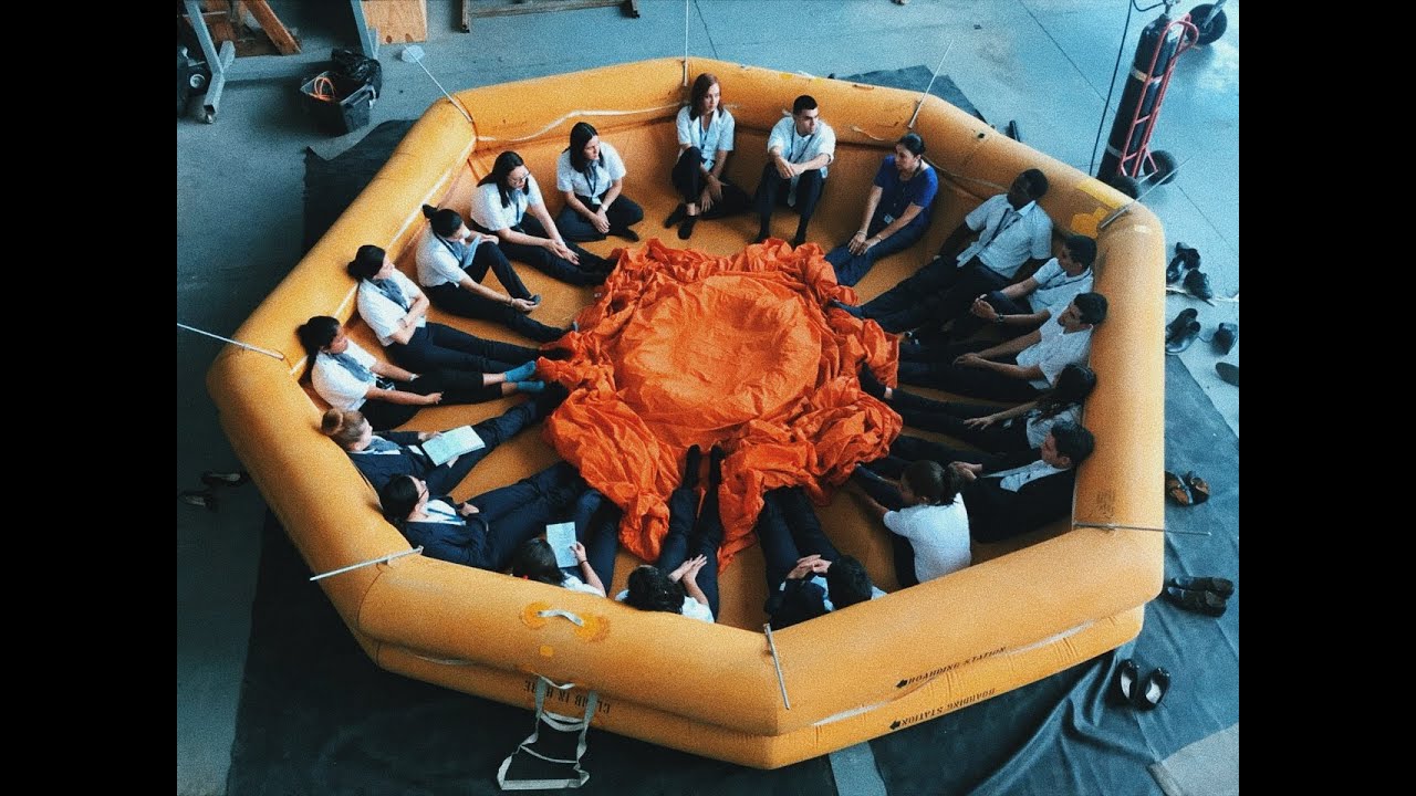 Mi experiencia como tripulante de cabina en IFA Costa Rica - YouTube