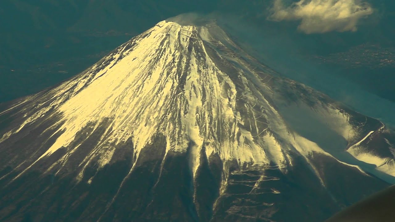 Mt Fuji from a plane original HD - YouTube