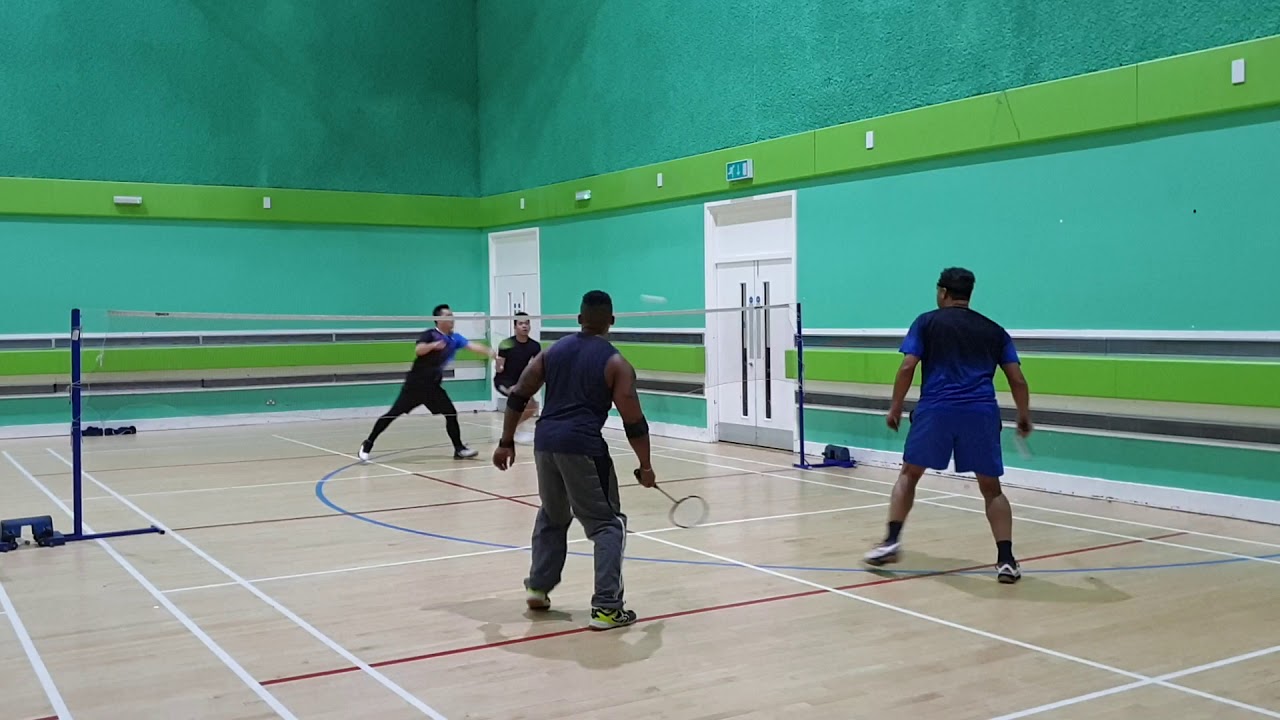 Badminton: Good rally 1 - YouTube