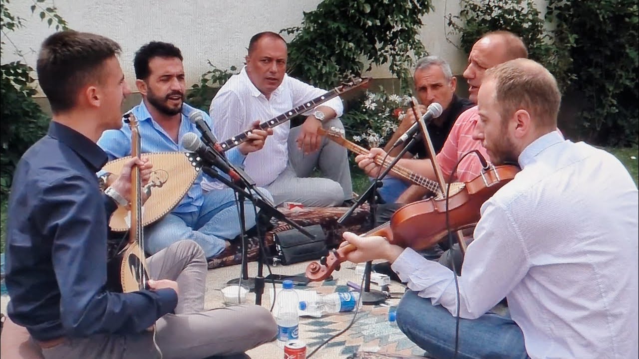 Xeni & Sinani e Edonisi - Po perzihet Perzereni /24 Pashallar - YouTube