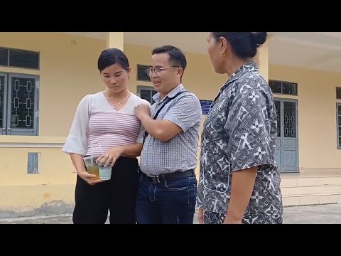 Mr. Chuong took Nhi Nhung to the market and had a surprise gift for his wife. - YouTube