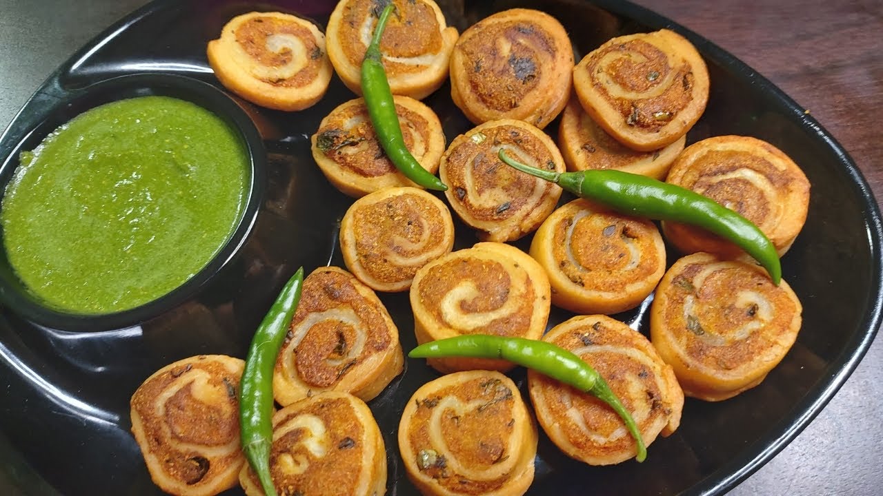 Pin Wheel Aloo Roll Recipe | Aloo Roll | चटपटे आलु रोल | Pinwheel ...