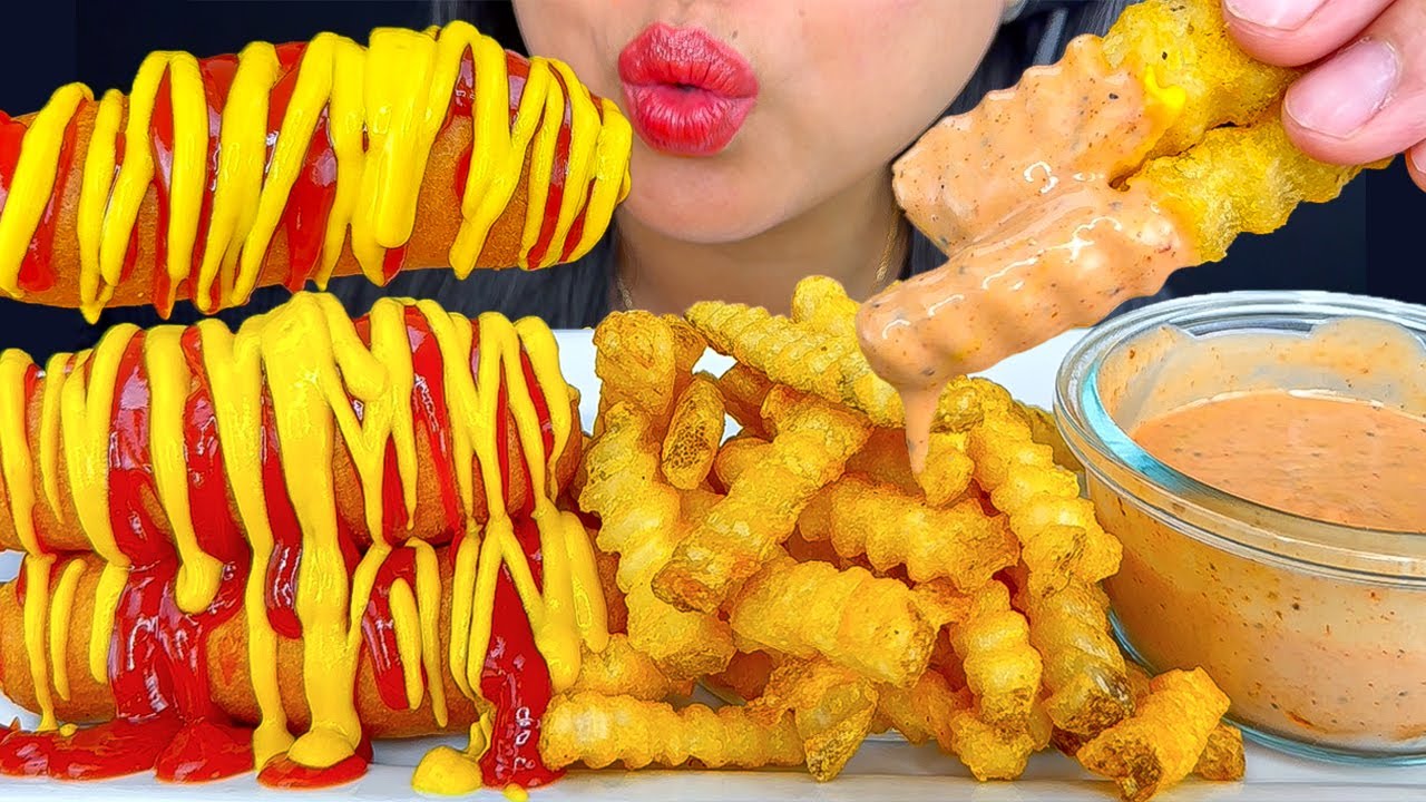 ASMR CORN DOGS & CRINKLE FRIES DIPPED IN RAISING CANES SAUCE | ASMR ...