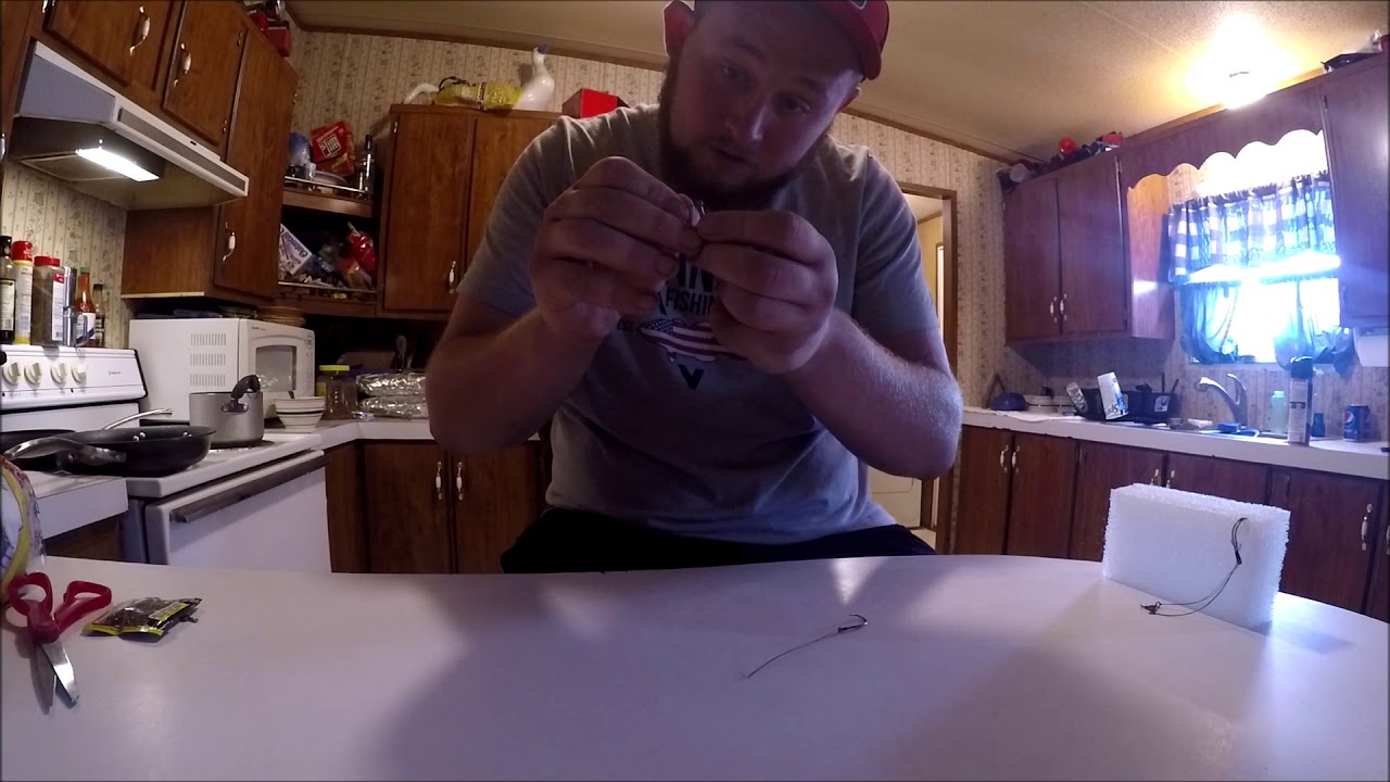 How to make carp fishing rigs! (paylake style) - YouTube