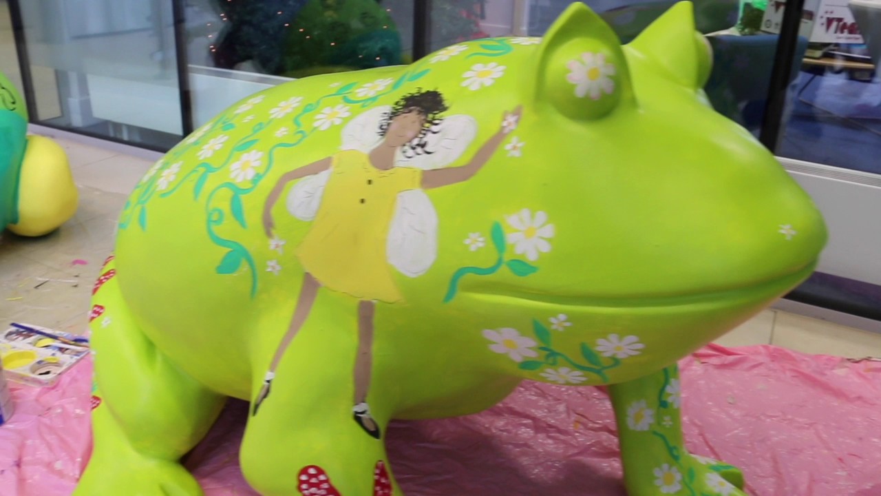 Lakeside Goes Wild with the 4th Cosham Brownies - YouTube