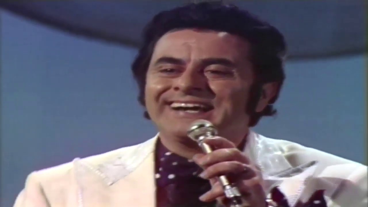 Eurovision 1971 – Malta – Joe Grech – Marija l-Maltija - YouTube