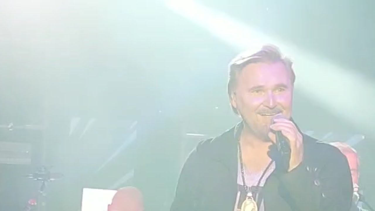 Nik P. mit "Löwenherz" beim Oktoberfest in Kemnitz am 2.10.22 - YouTube