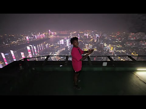 IShowSpeed Farts 💨 in China Changsha (HIGEST BUILDING)