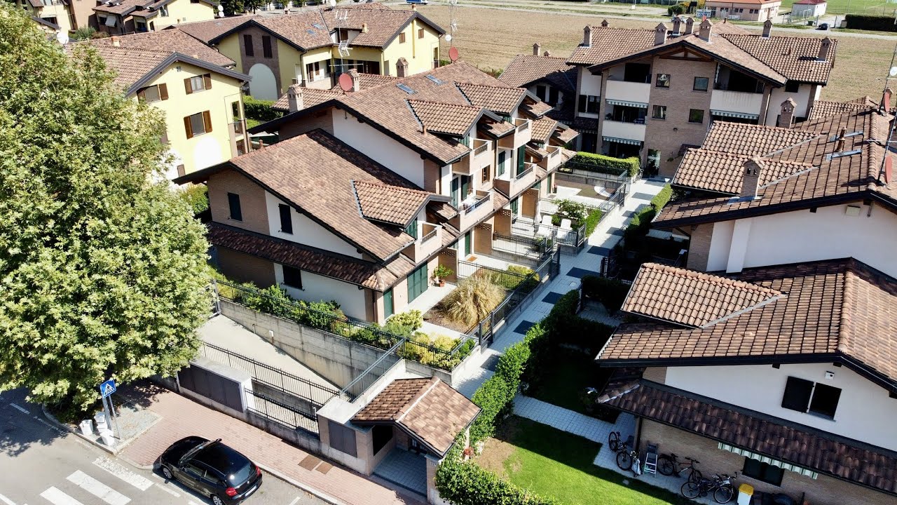 Trilocale duplex - Origgio via Udrigium 11 - YouTube