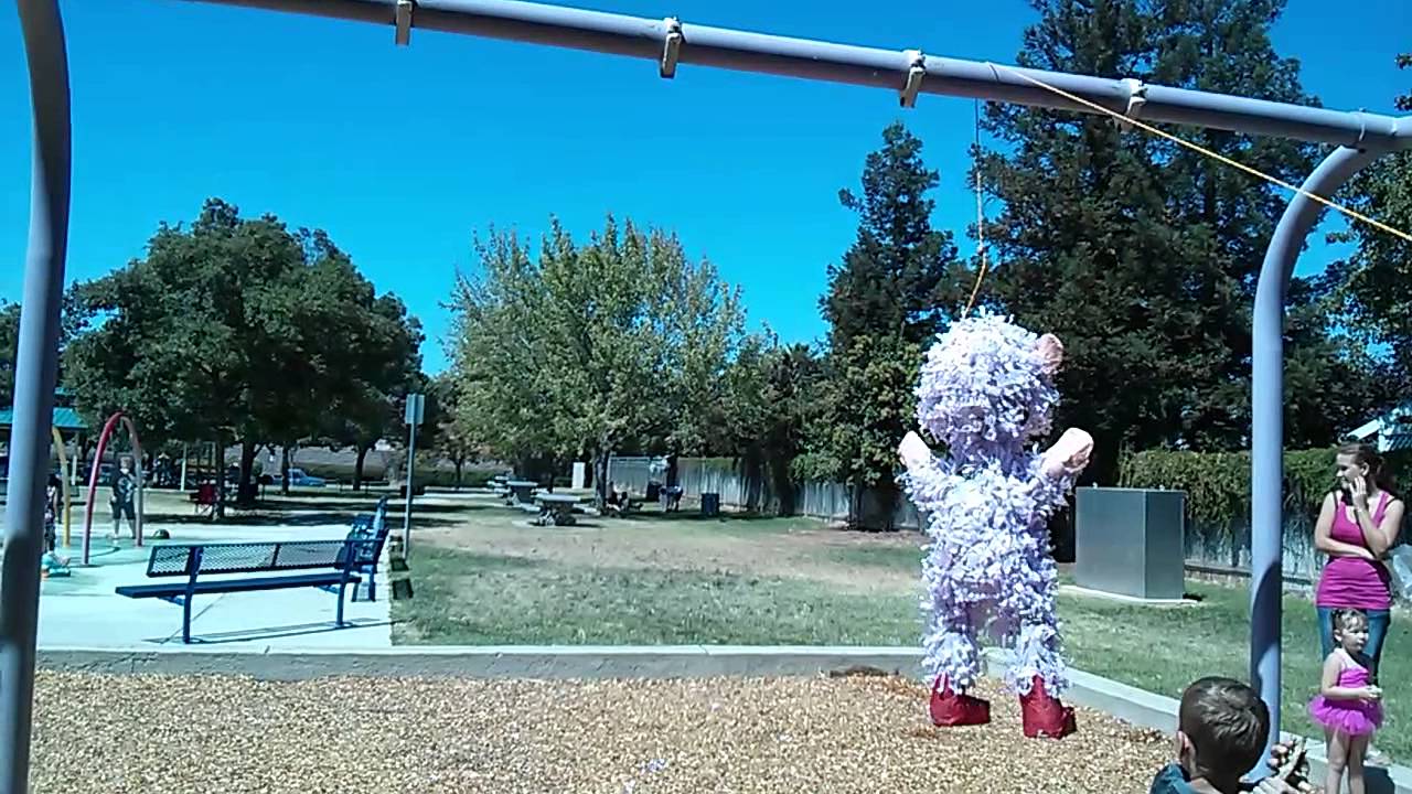 Family Get Together-Pinata Bashing - YouTube