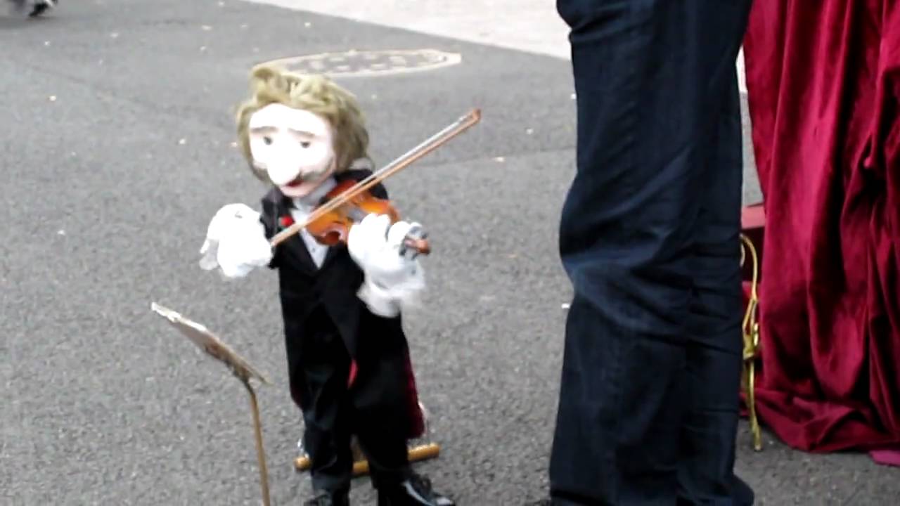 Puppet playing violin - YouTube