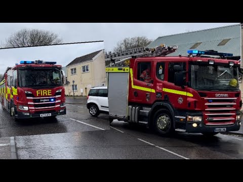 (MOPED RTC) 2 fire appliances attending a Road Traffic Collision ...