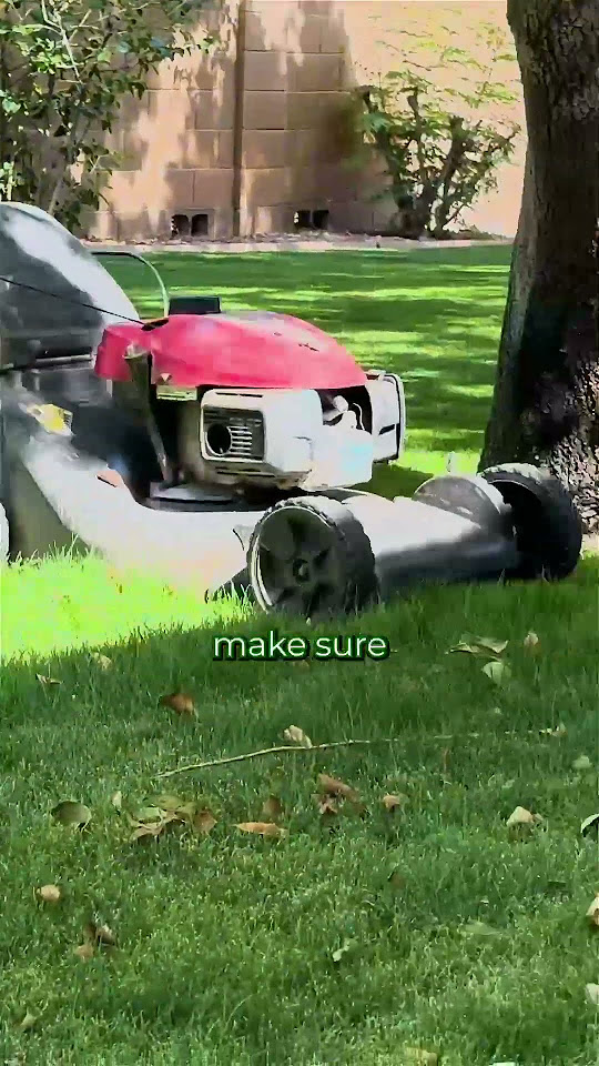 How to Mow Lawn Correctly - YouTube