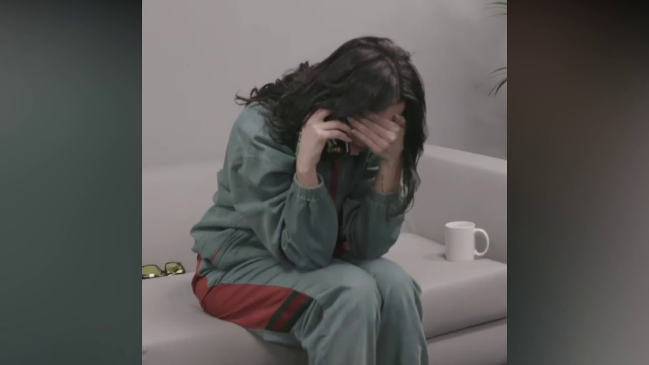 Dua Lipa crying on Instagram LIVE (Nov 24, 2020) - YouTube