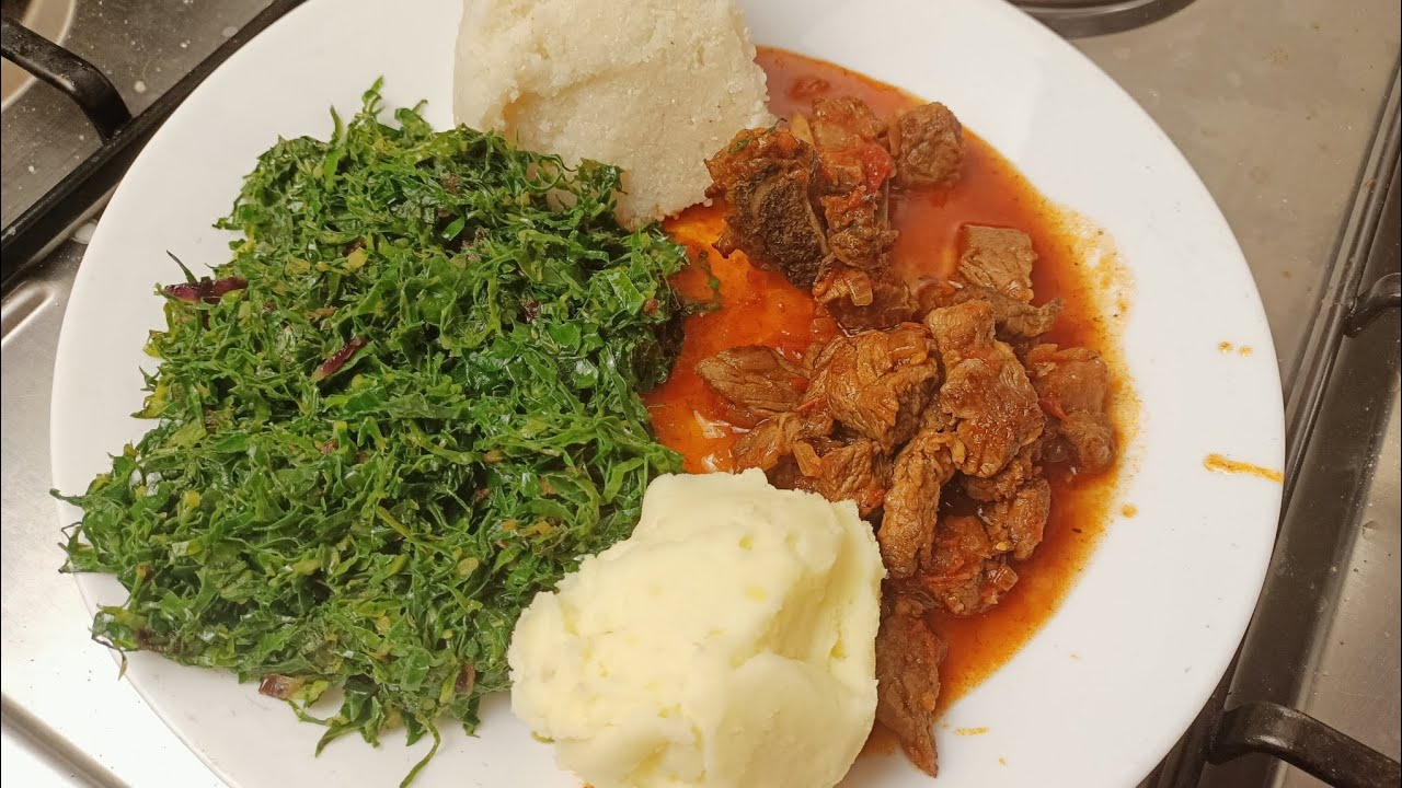 Prepare supper on a normal day with us || Beef, Greens and Ugali - YouTube