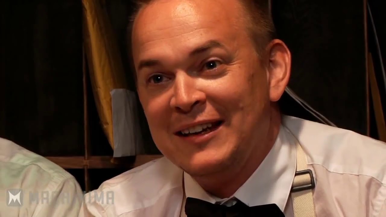 Machinima Respawn Black Ops 2, Wal Mart, Back to the Future w Mr Sark ...