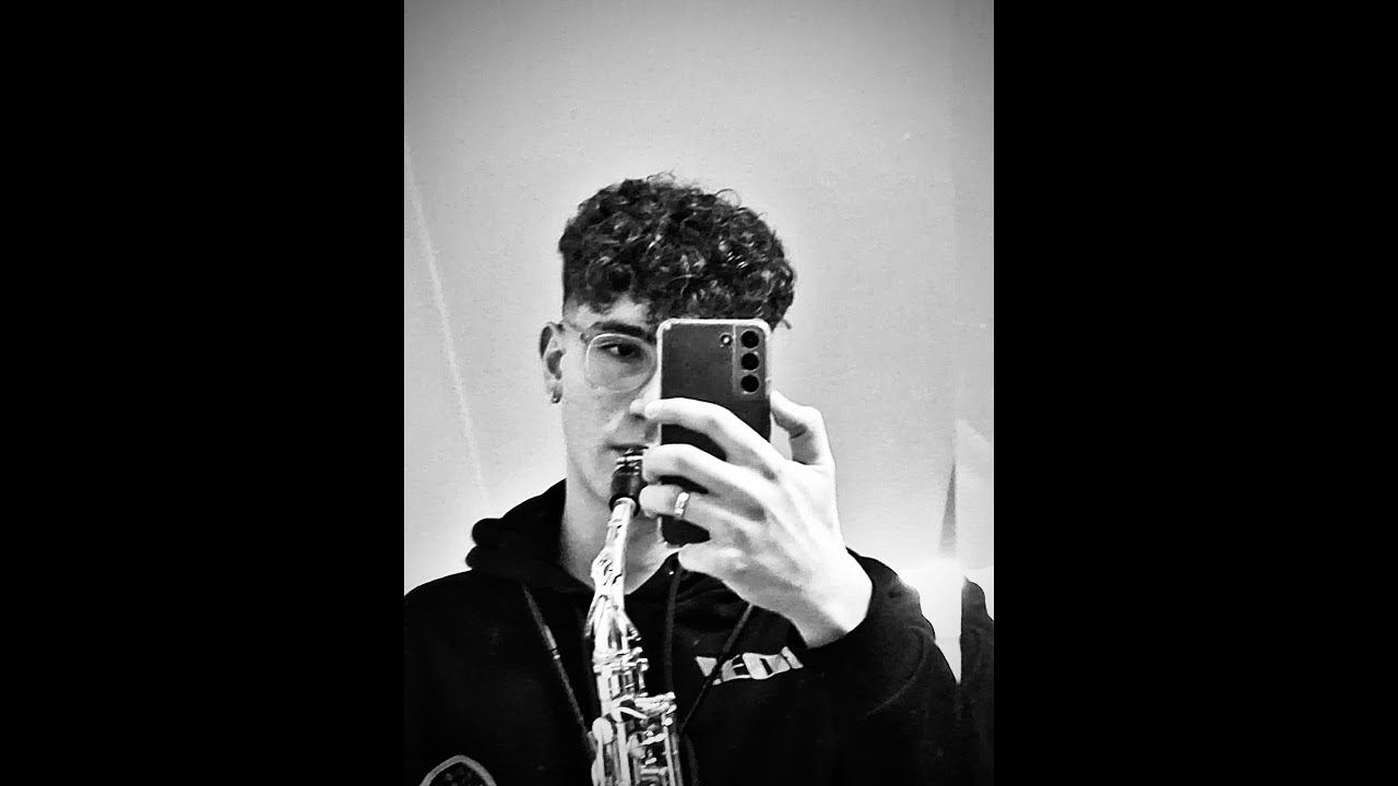 Echo Sax End - by Caleb Arredondo - YouTube