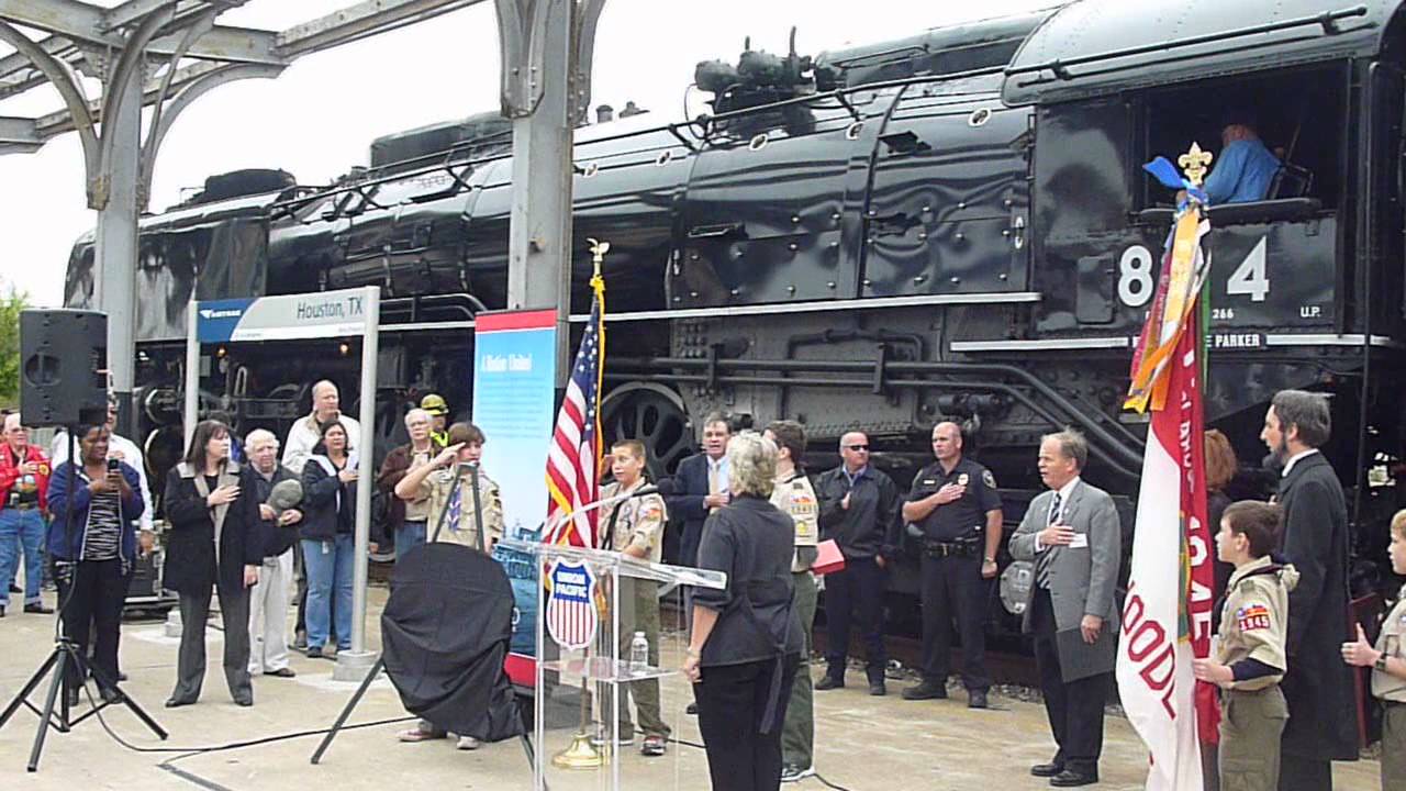 Union Pacific Steam Locomotive 88 - 150th Anniversary - YouTube
