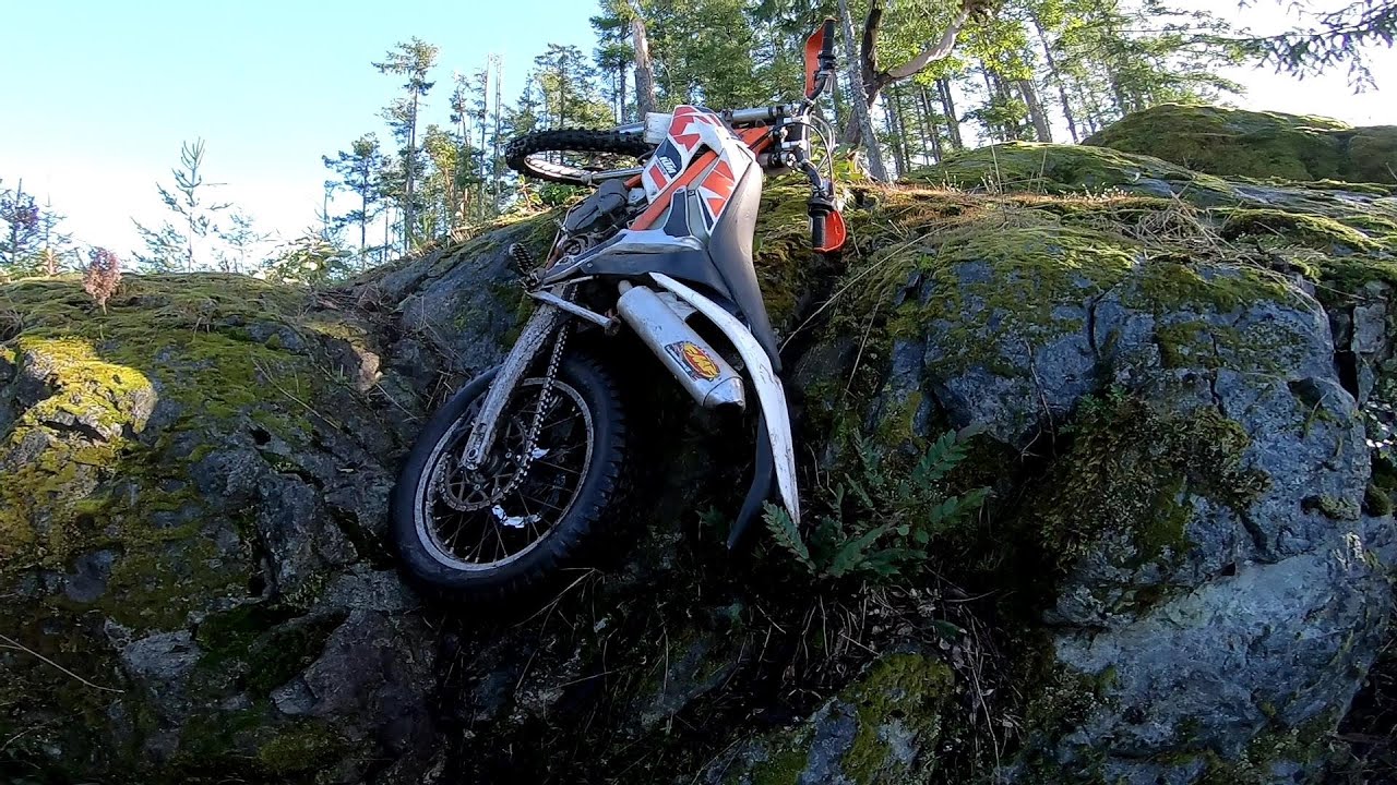 KTM Freeride vs Trials bikes. One of the best trials areas anywhere ...