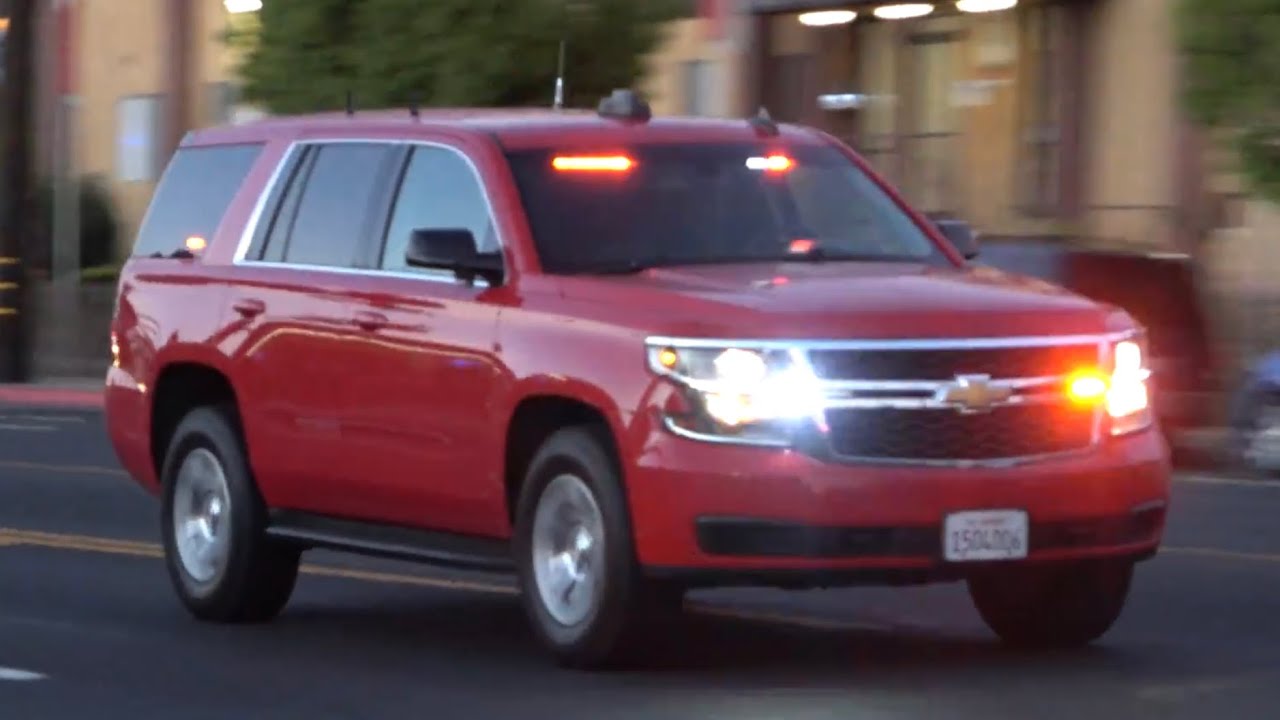 LACoFD Assistant Chief Unmarked Responding - YouTube