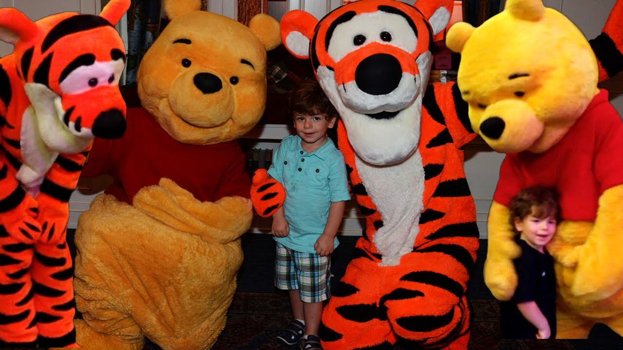 2 Meet & Greets Meeting Winnie the Pooh & Tigger in Christopher Robins ...
