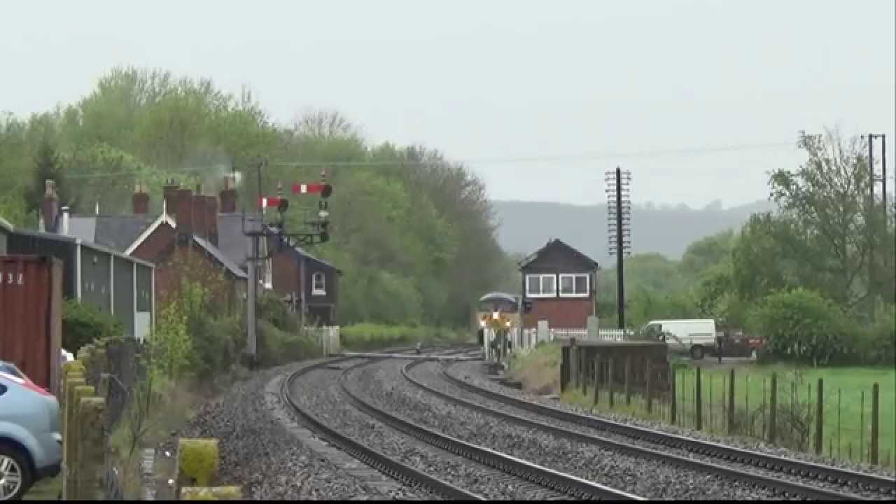 moreton on lugg colas freight train - YouTube