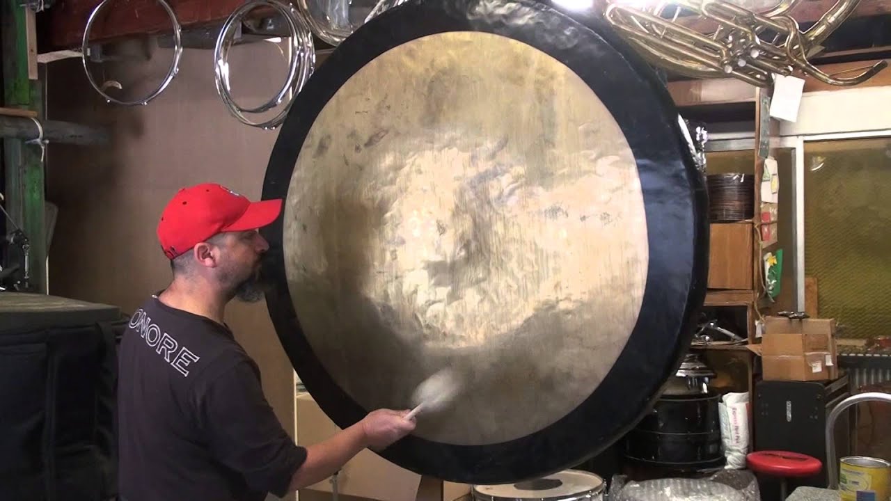 VINTAGE DRUM BUG HAS A 48" CHAU GONG! - YouTube