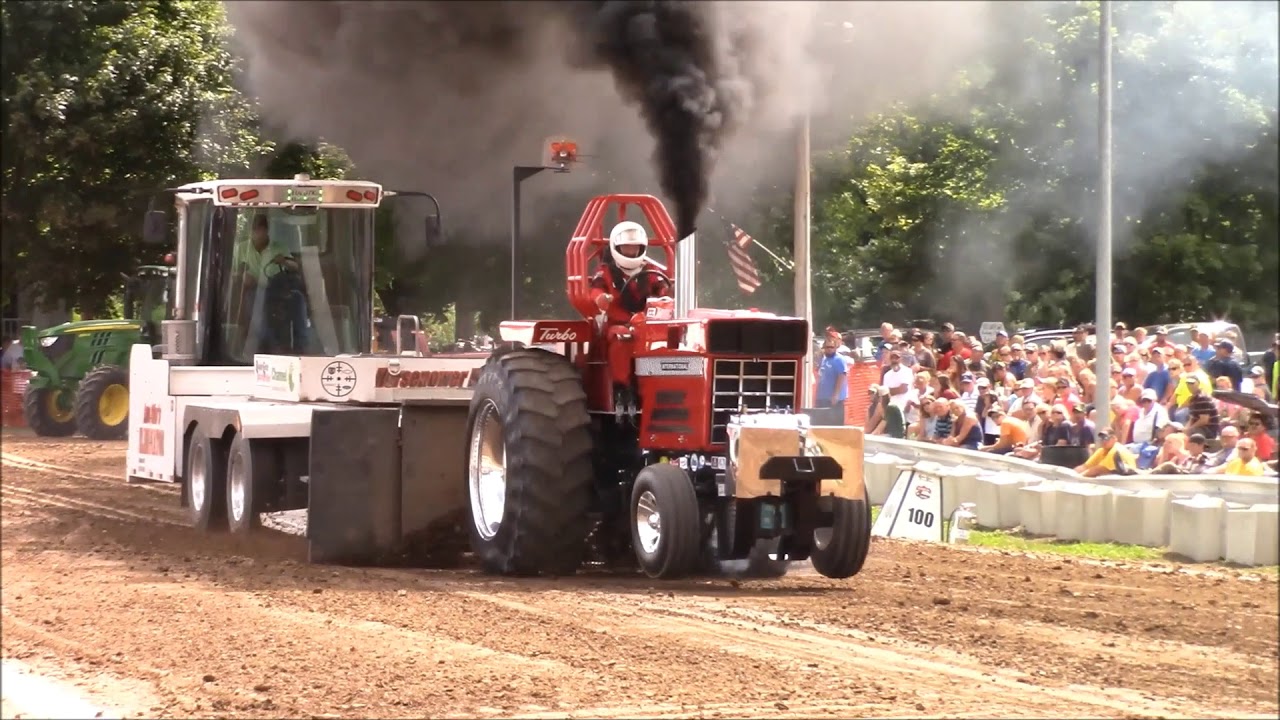 Diesel Tractor Pulling - YouTube
