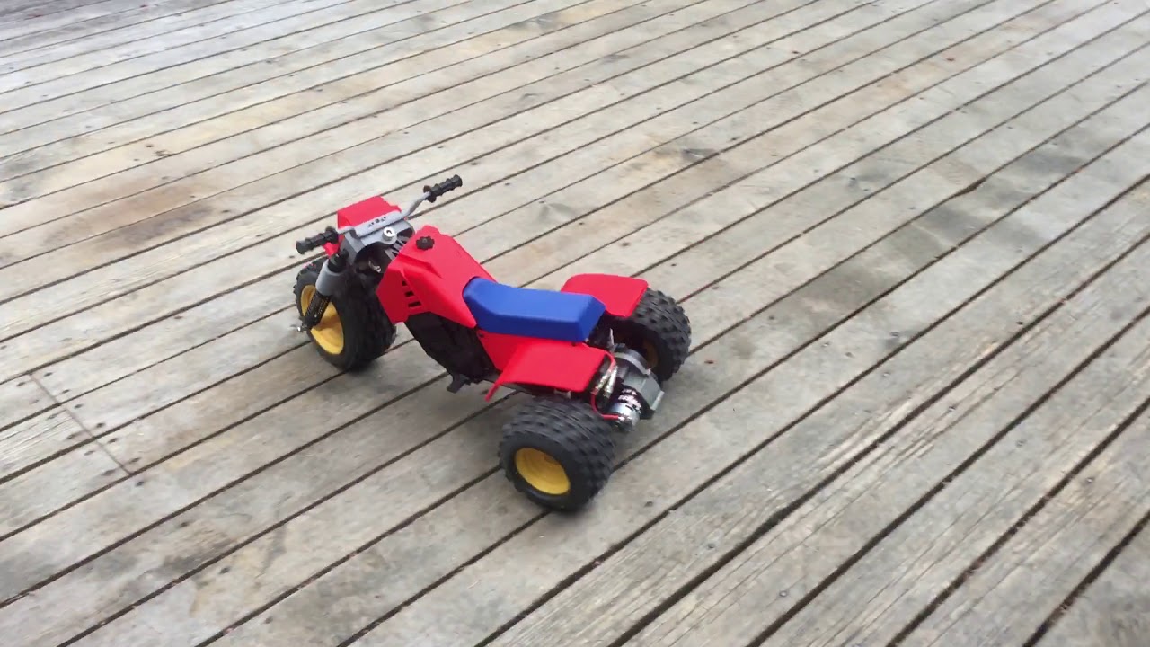 Trifekta RC 3-wheeler 1/5 - YouTube