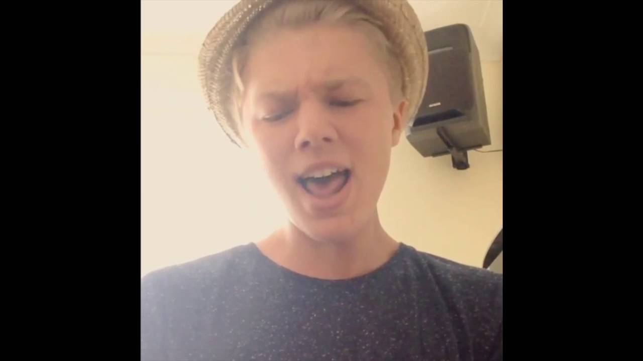 George Smith Singing - YouTube