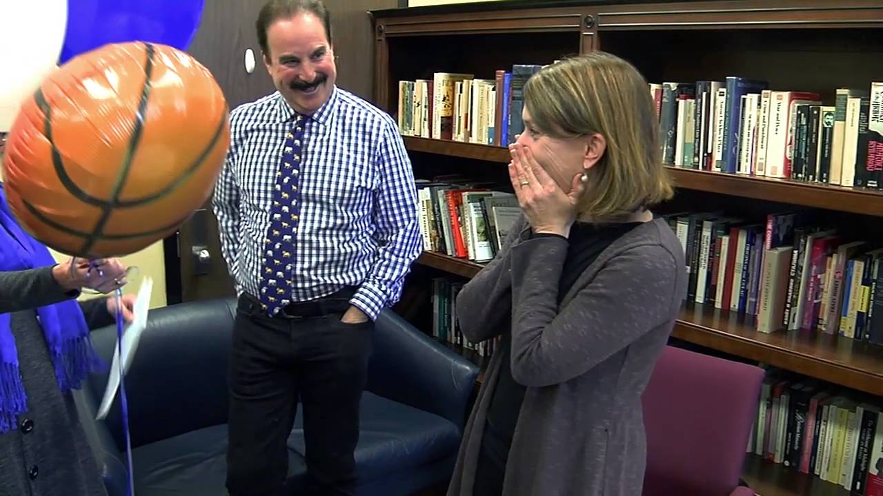 UK Professor Hopes to Make History Come Alive in Her Classroom - YouTube