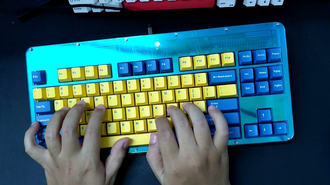 Mysterium keyboard w/ Cherry Old Black lubed - YouTube