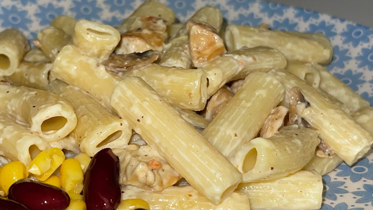 MAKARONA me mish te bardhe/ shpejte dhe me pak perberes por shije ...