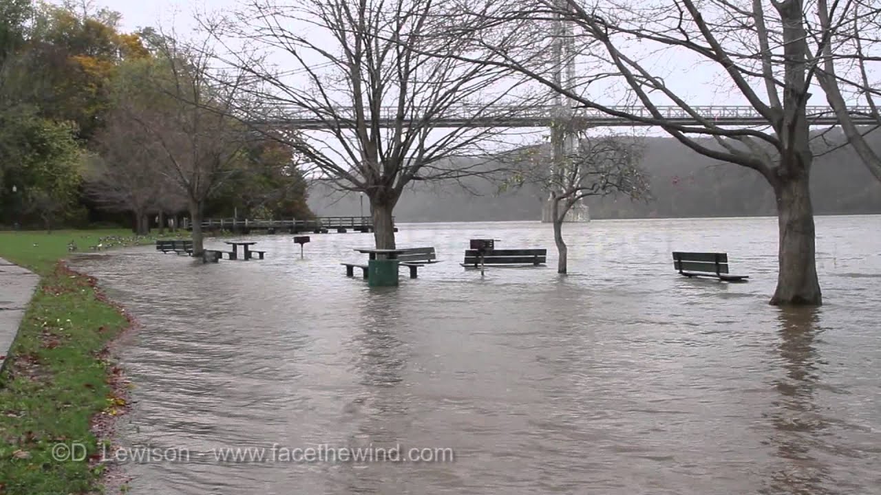 Hurricane Sandy Hudson River Flooding in New York - Oct 29, 2012 - YouTube