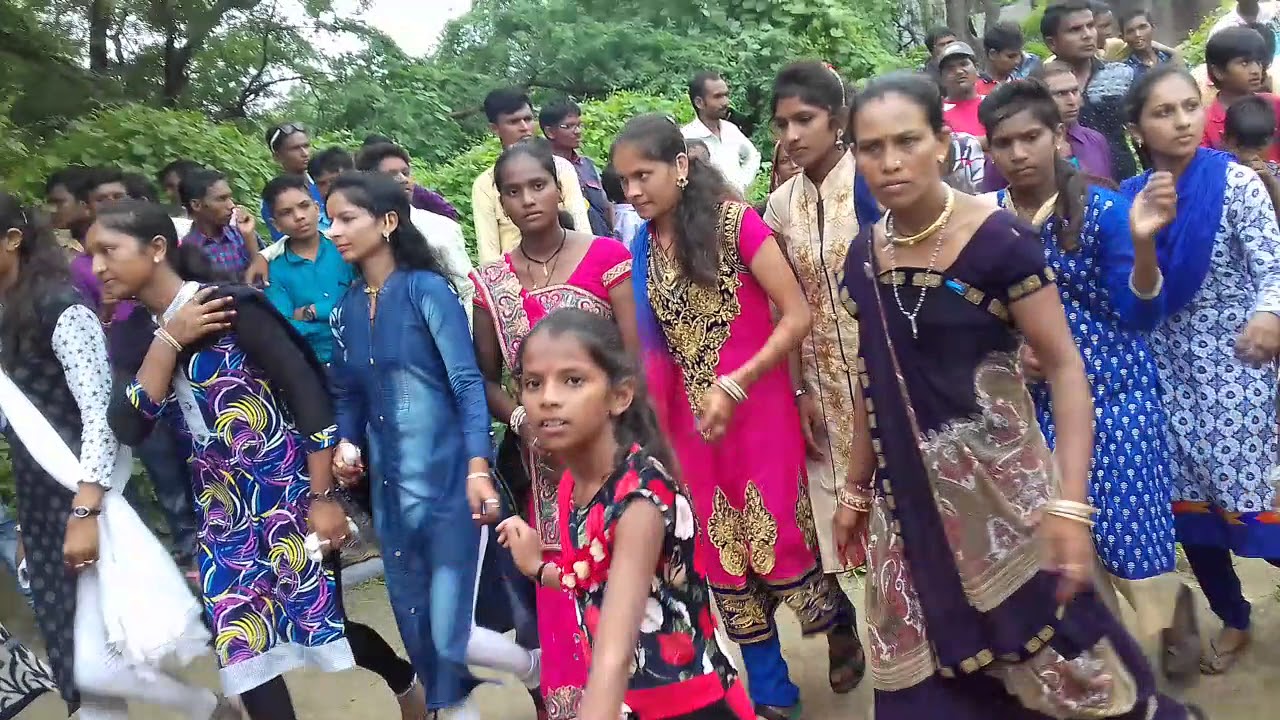 Gujarati Ras Garba || Live 2017 - YouTube