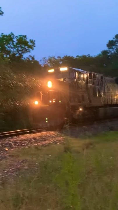 CSX 890 leads I026 with a weak Early RL K5HL on 05/17/2024 #train #csx #csxtrains #railway - YouTube