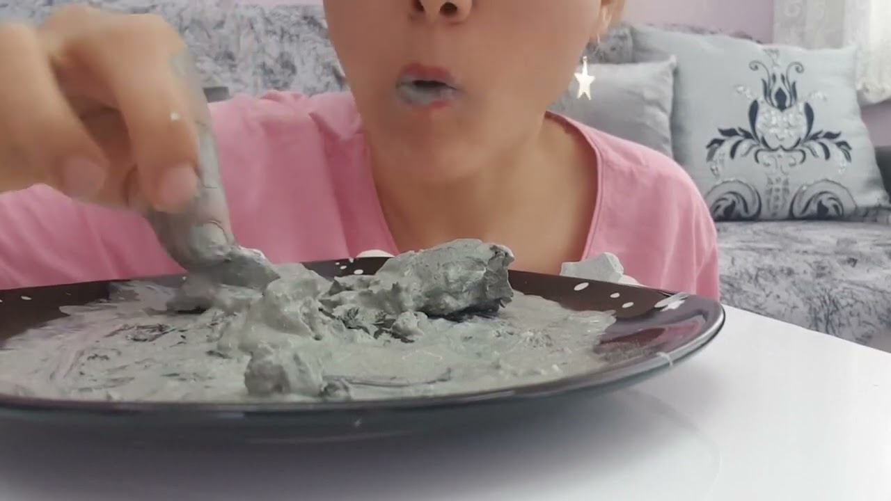 Blue Uzbek clay eating day 1 - YouTube