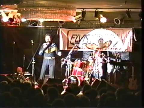 SHAUN NIELSEN & ELVIS PRESLEY - It's Now Or Never (Live) - YouTube