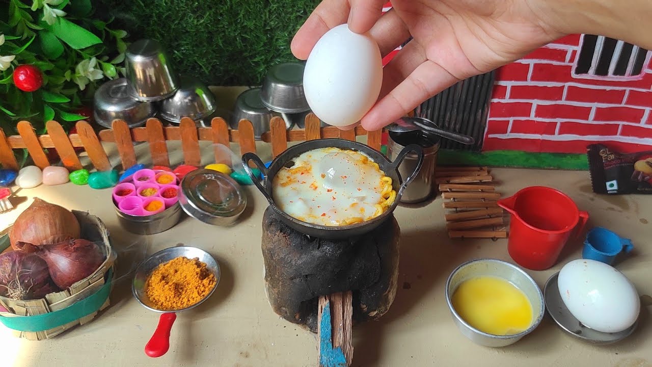Miniature Egg Maggi | Egg Omlette Maggi | The Tiny Foods | Mini Maggi ...